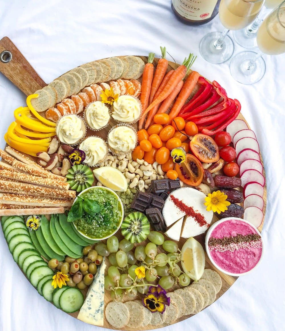 How to Make an Epic Healthy Platter + 7 Board Ideas