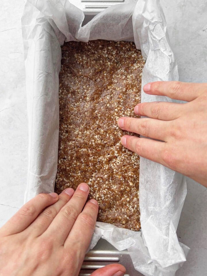 No-Bake Tahini Caramel Dessert Bars - Nourish & Tempt