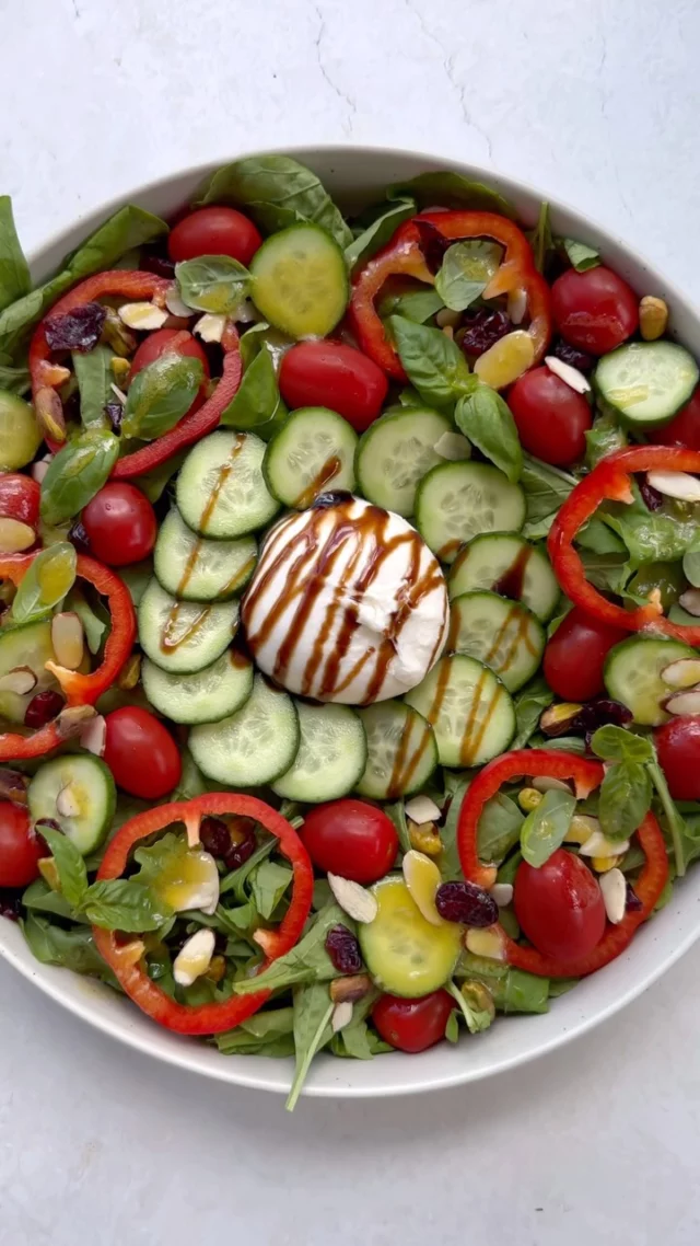 Hummus & Vegetable Stick Snack Jars - Nourish & Tempt